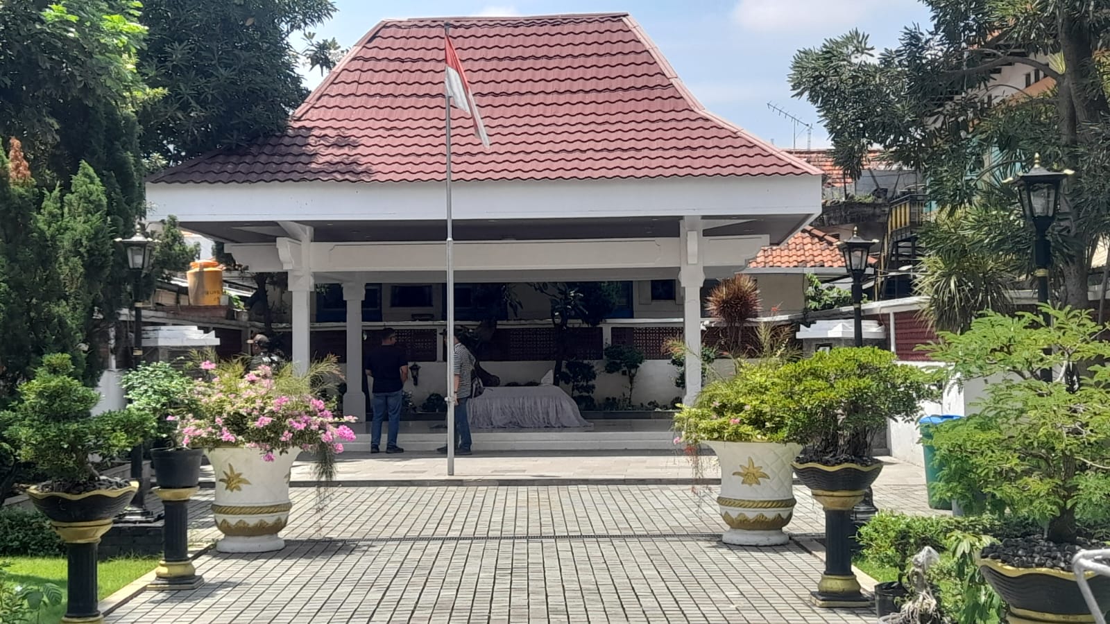 Wisatawan Asal Malaysia Kunjungi Museum Dr. Soetomo di Surabaya